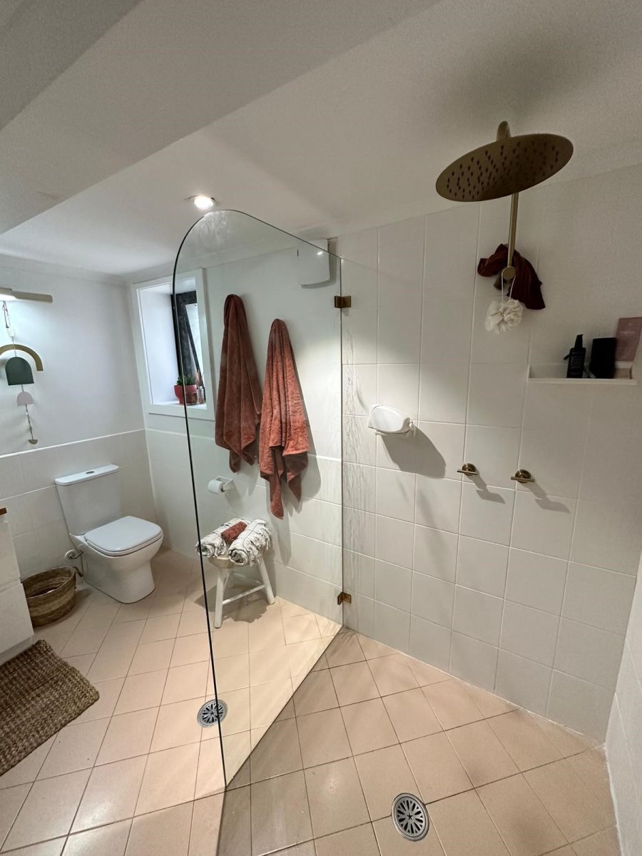 Curved Frameless Shower Screens - Cheapest Shower Screens