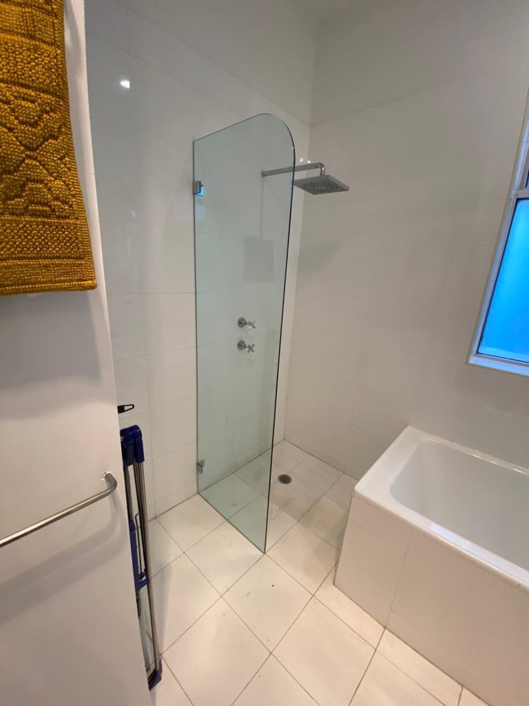 Curved Frameless Shower Screens - Cheapest Shower Screens