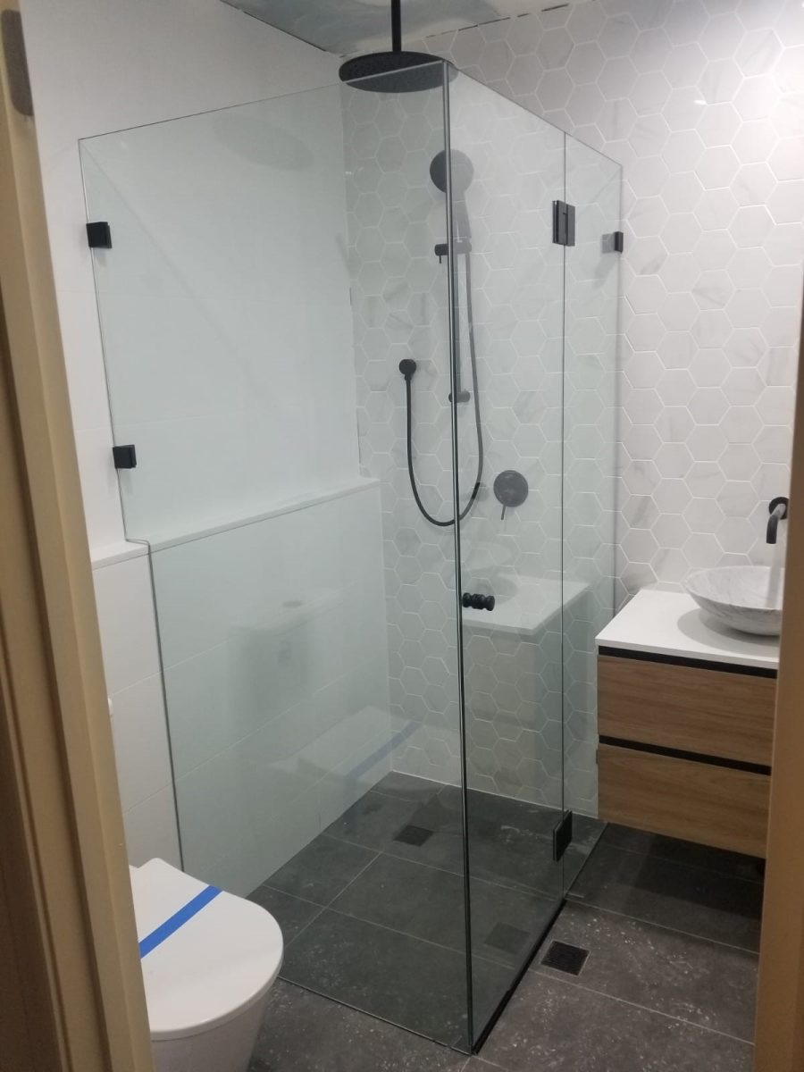 Frameless L Shape Shower Screens – Cheapest Shower Screens