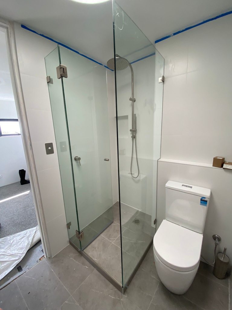 Frameless L Shape Shower Screens – Cheapest Shower Screens