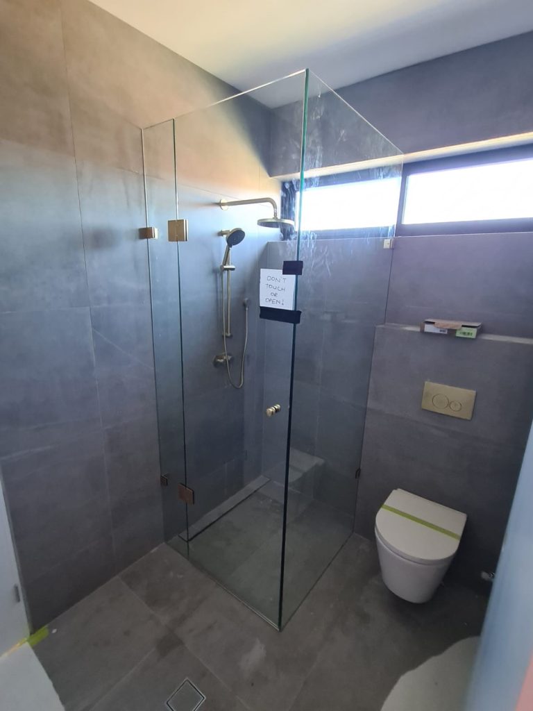 Frameless L Shape Shower Screens – Cheapest Shower Screens