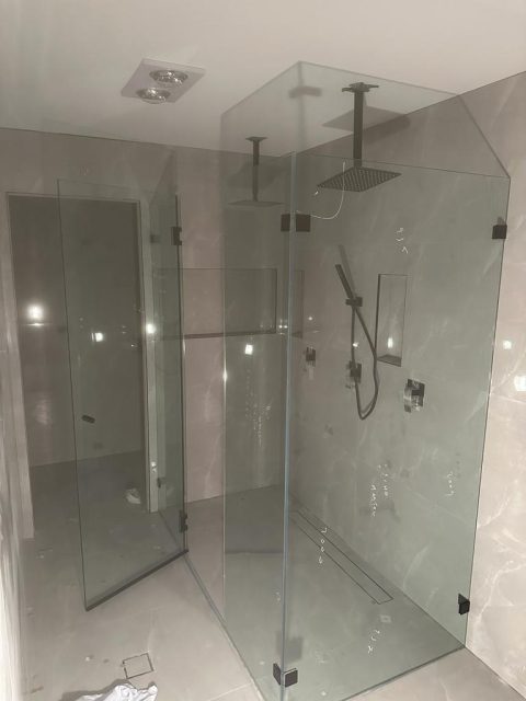 Frameless Custom Made Shower Screen – Cheapest Shower Screens