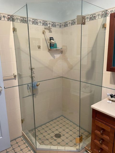 Frameless Splayed Shower Screens – Cheapest Shower Screens