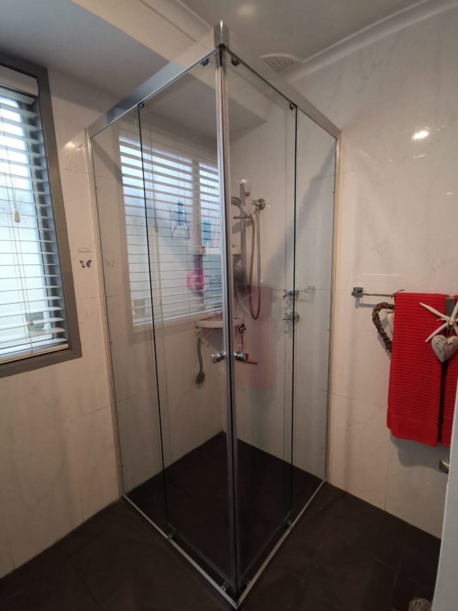Double Entry Slider Shower Screen – Cheapest Shower Screens