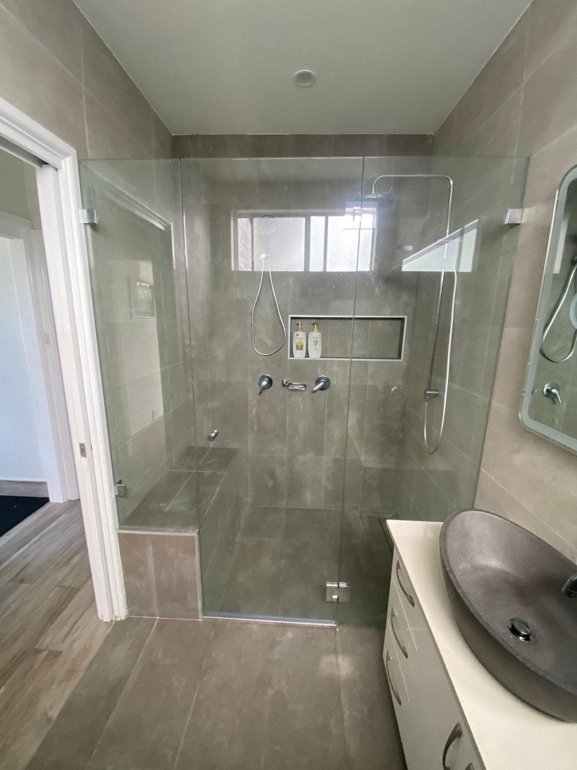 Frameless Custom Made Shower Screen – Cheapest Shower Screens