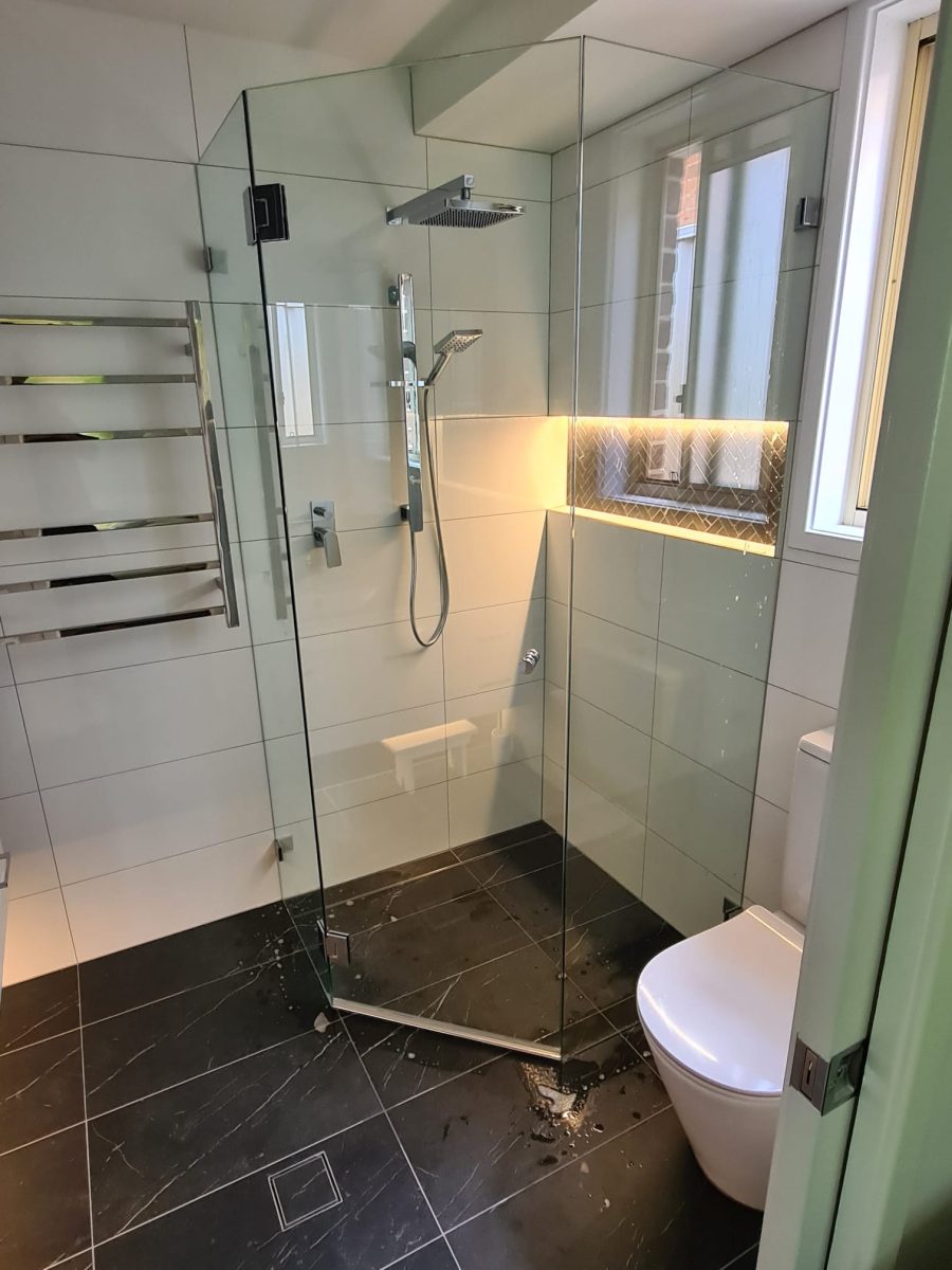 Frameless Splayed Shower Screens – Cheapest Shower Screens