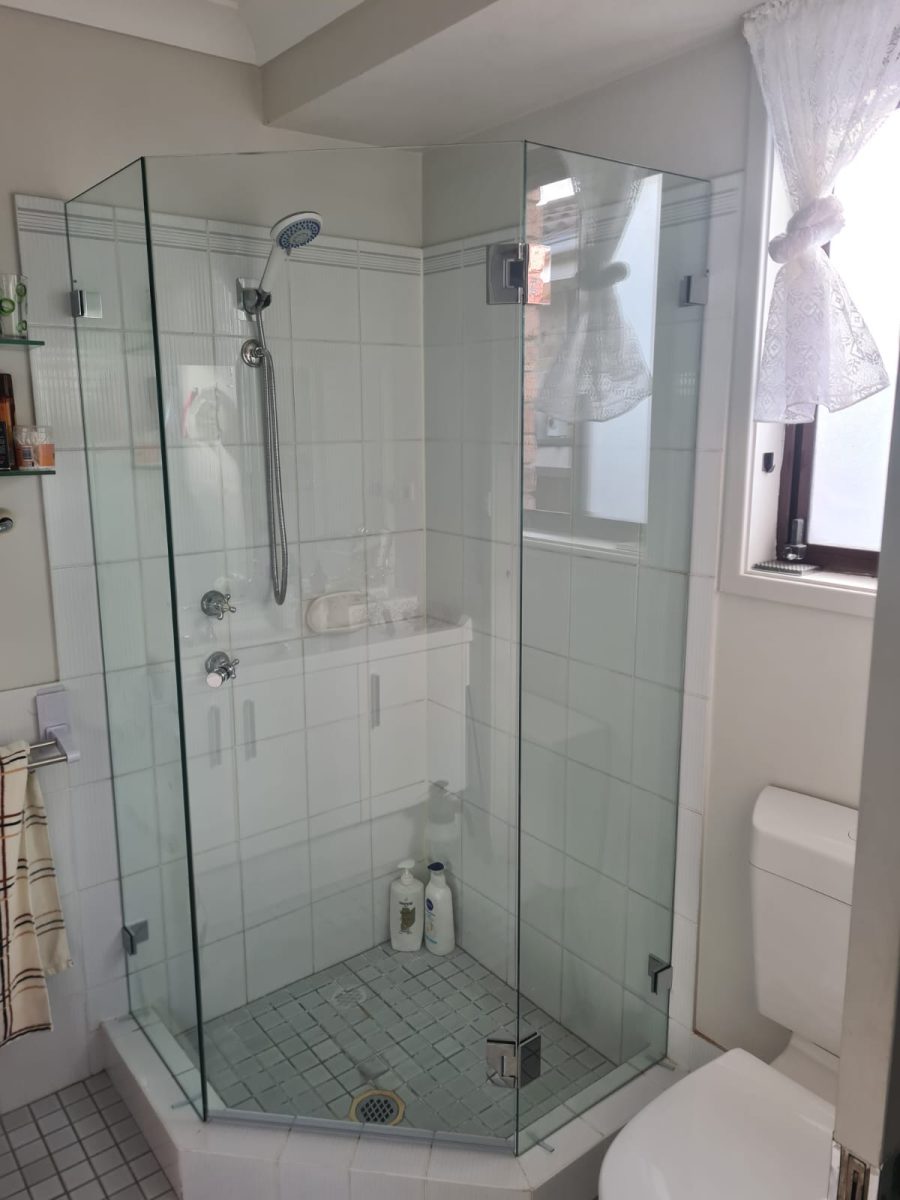 Frameless Splayed Shower Screens – Cheapest Shower Screens