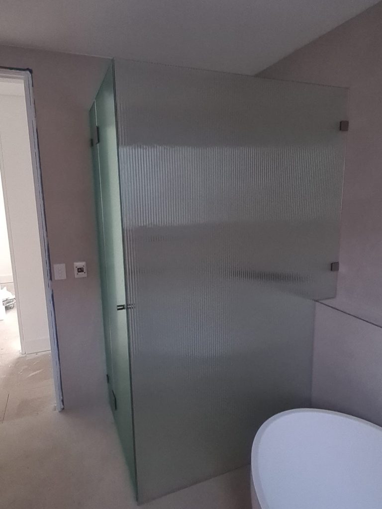 Fluted/Narrow Line Shower Screens - Cheapest Shower Screens