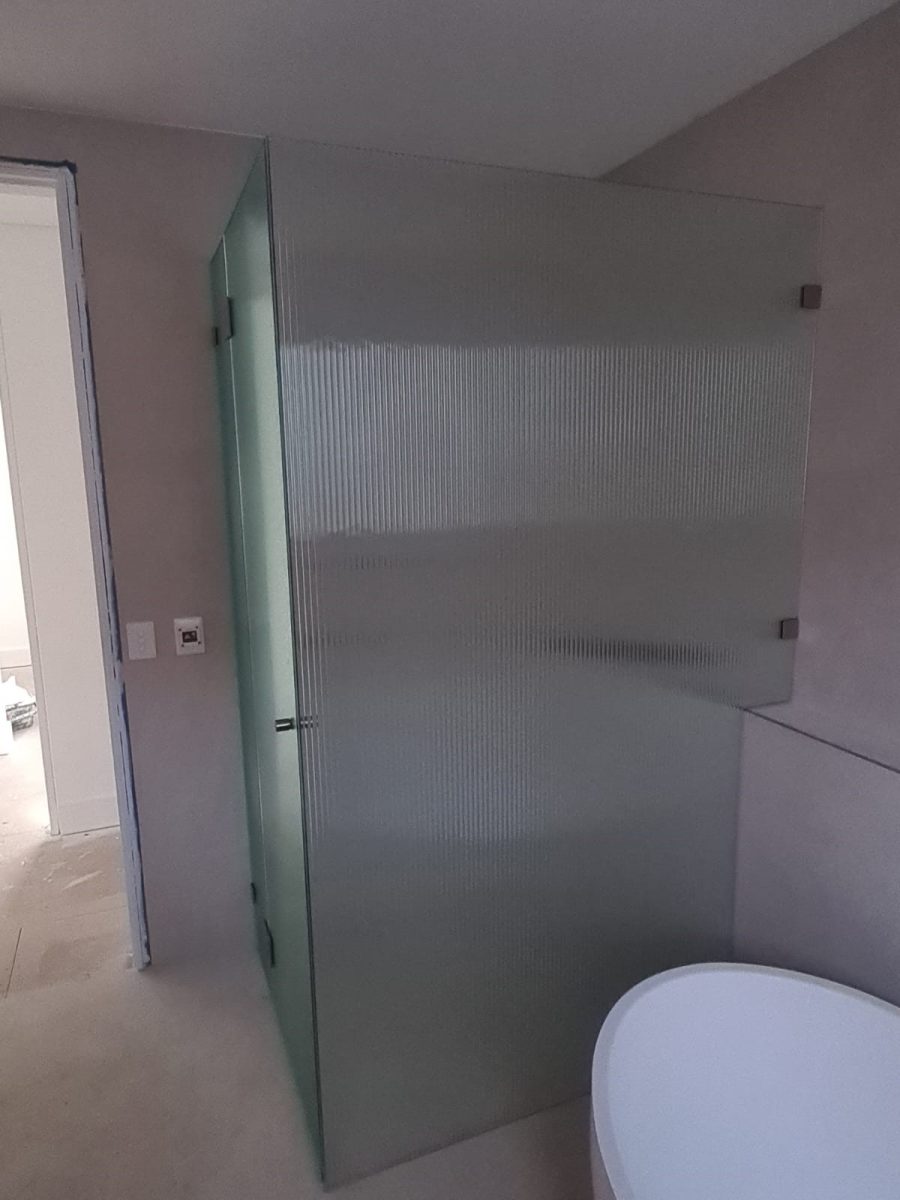 Fluted/Narrow Line Shower Screens - Cheapest Shower Screens