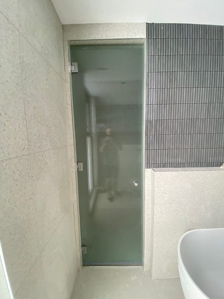 Fluted/Narrow Line Shower Screens - Cheapest Shower Screens