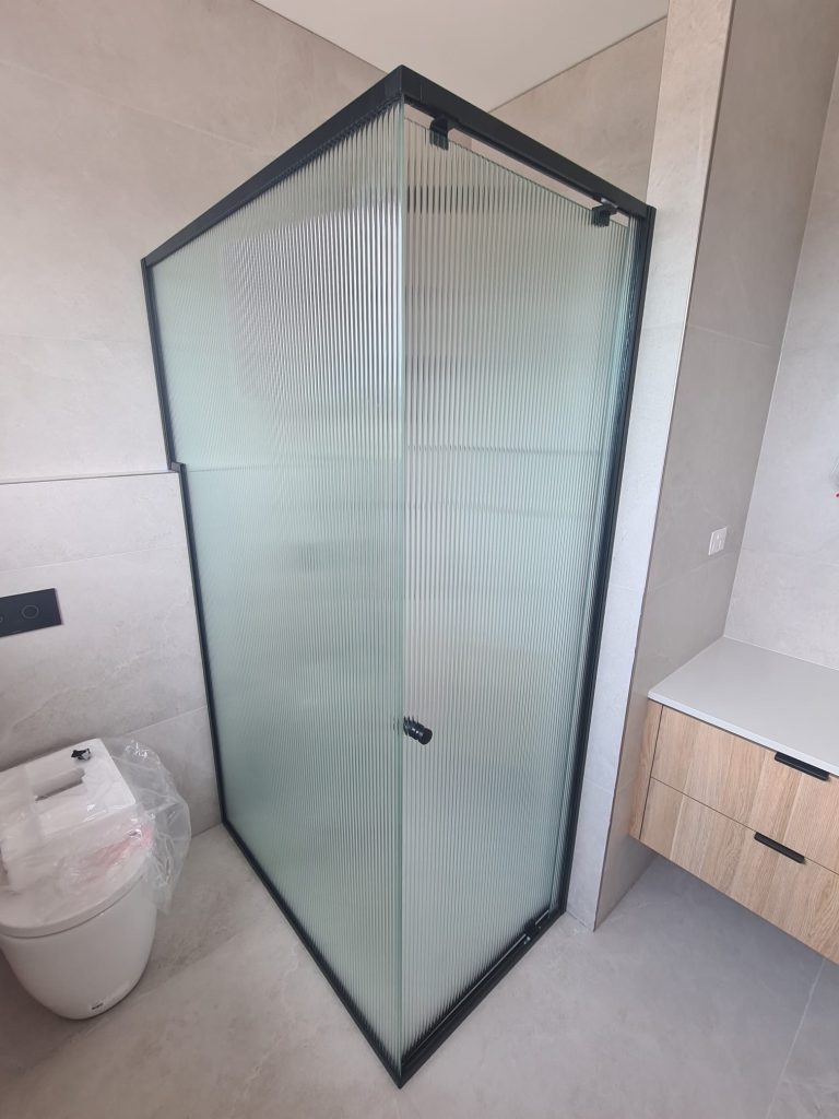 Fluted/Narrow Line Shower Screens - Cheapest Shower Screens
